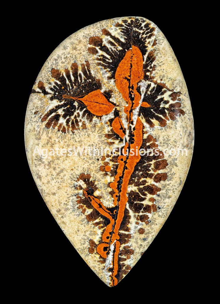 China – Agates With Inclusions