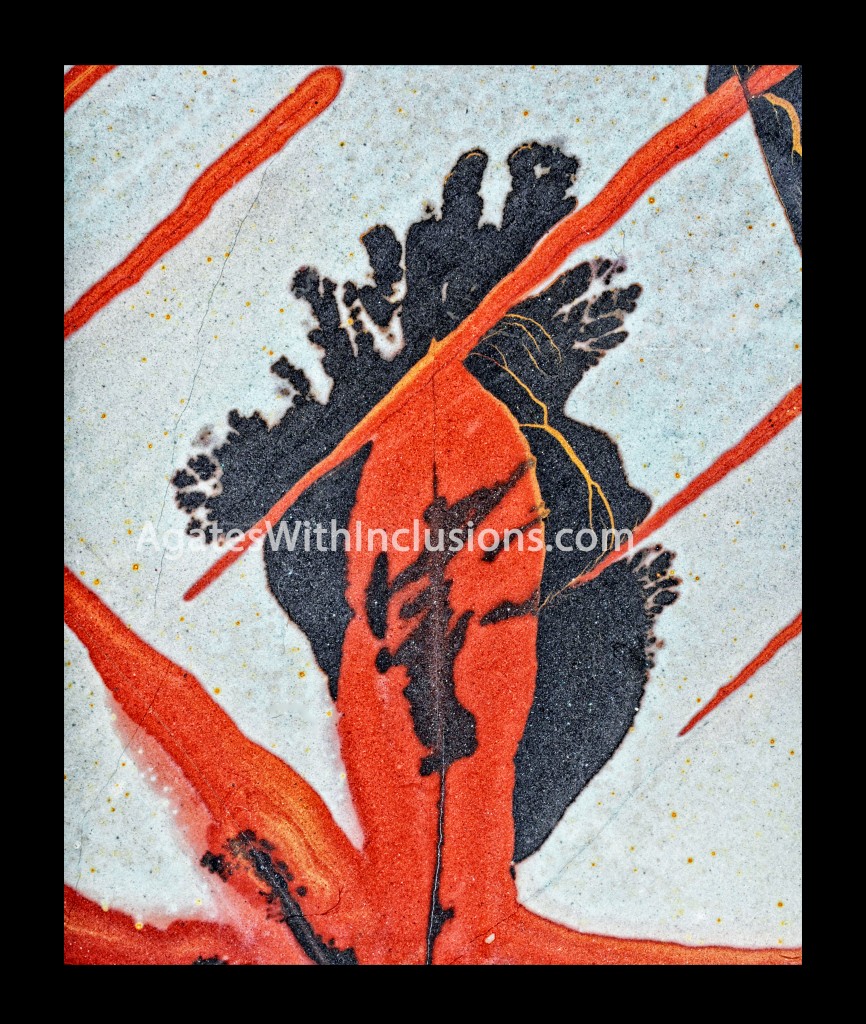 California – Agates With Inclusions